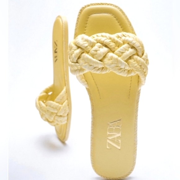 Zara | Shoes | New Zara Raffia Slide Sandals Flip Flops Straw Size 37 ...